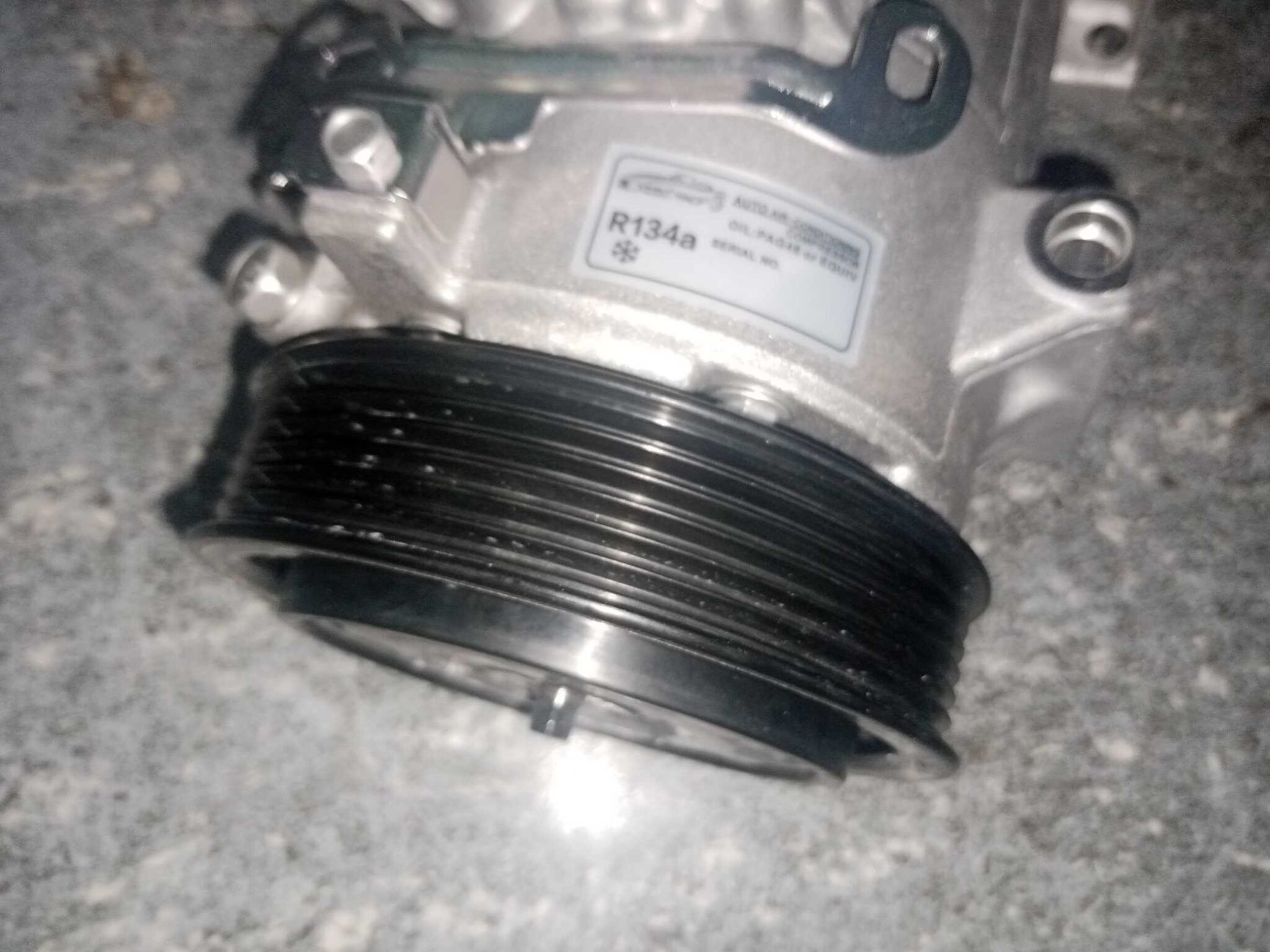 AC COMPRESSOR TOYOTA COROLLA. BEST QUALITY